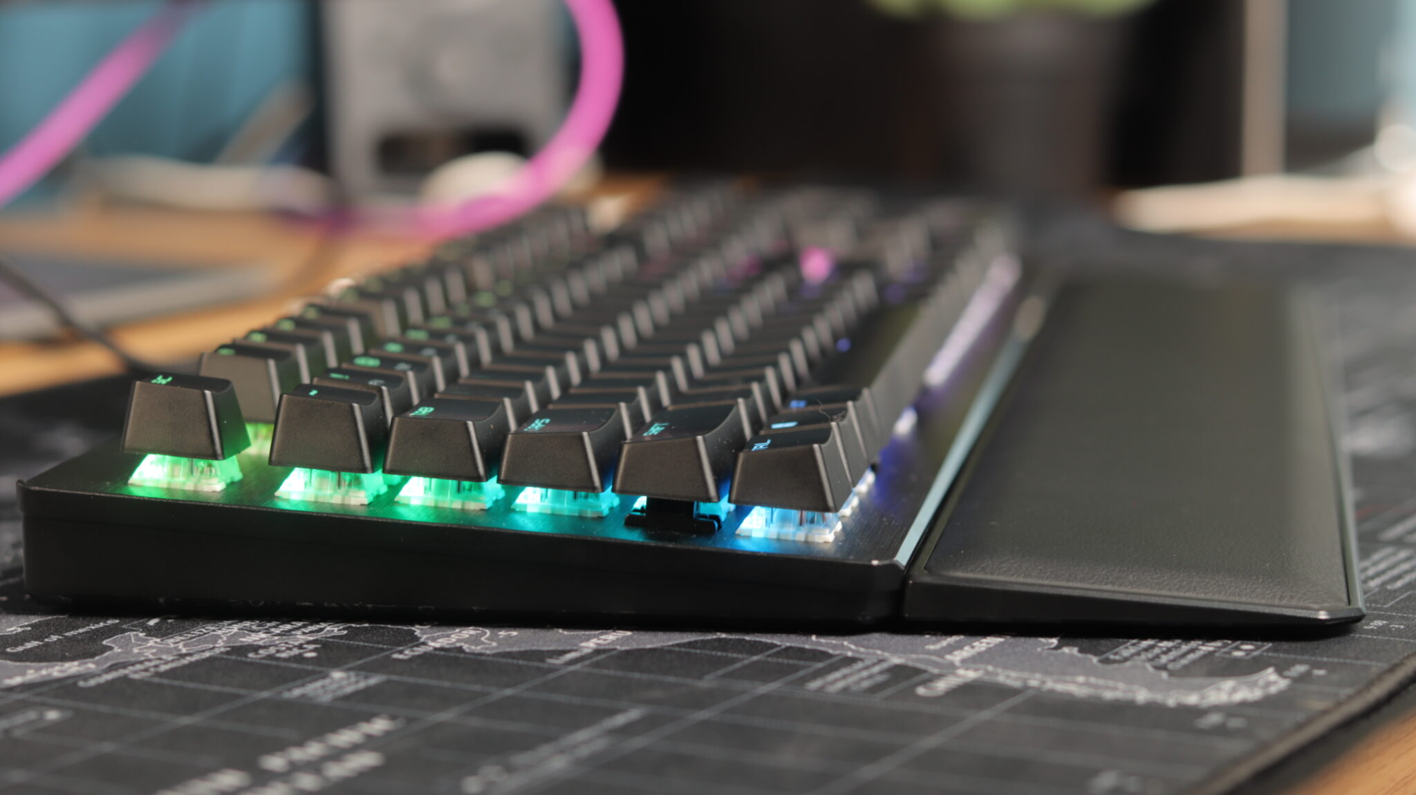 EVGA Z15 Review: A Wicked Fast Gaming Keyboard - Switch and Click