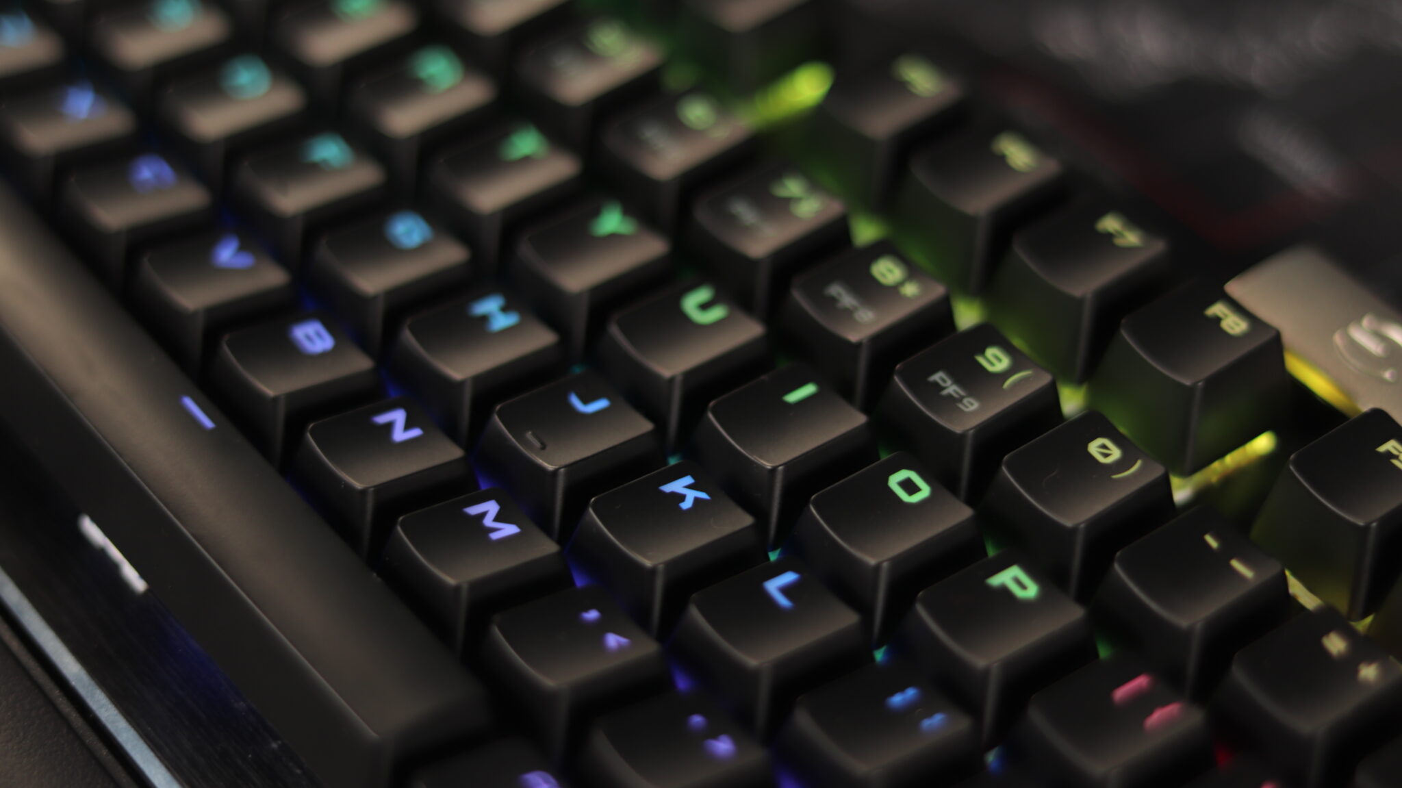 EVGA Z15 Review: A Wicked Fast Gaming Keyboard - Switch and Click