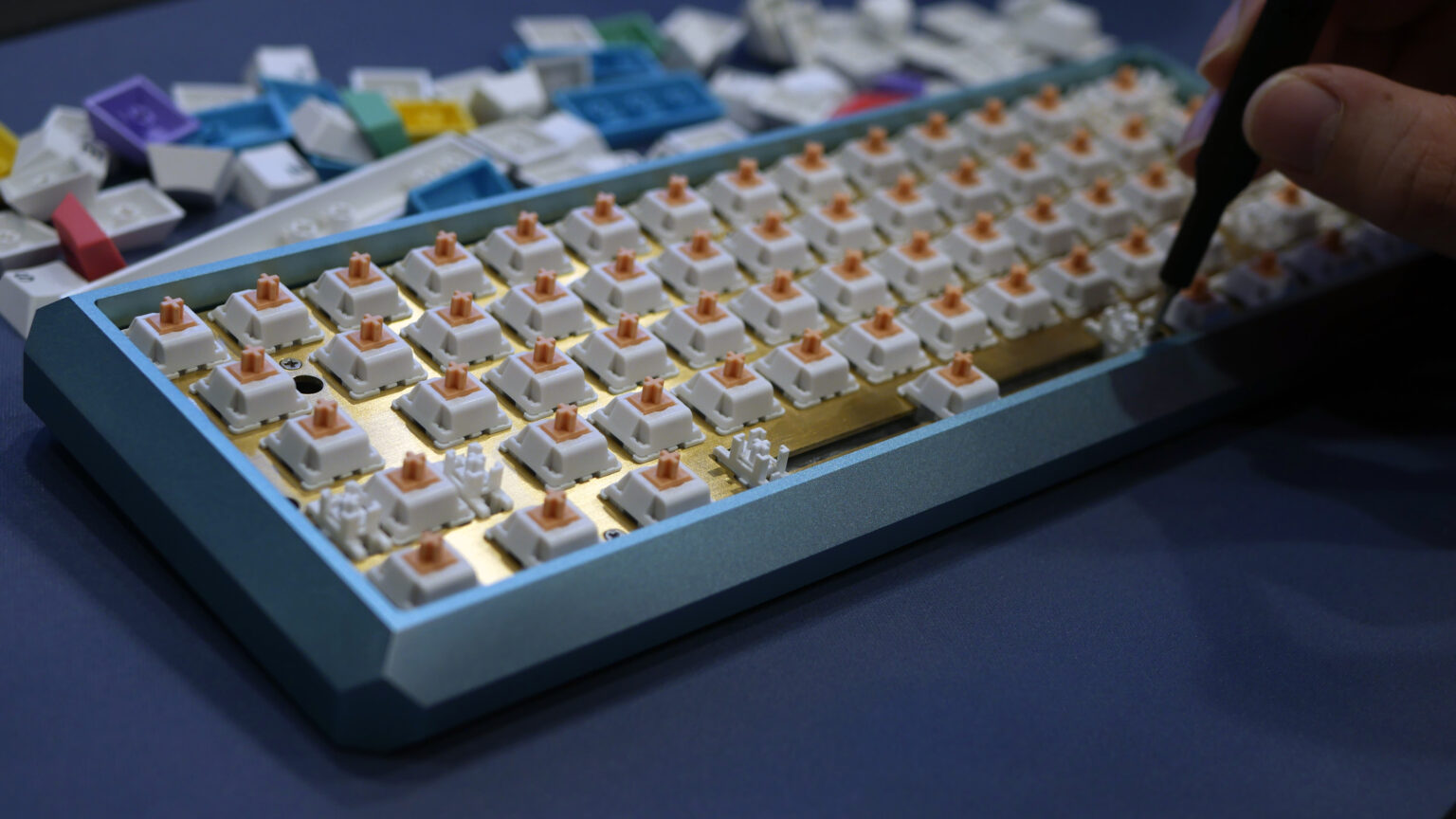 How to PE Foam Mod your Keyboard - Switch and Click