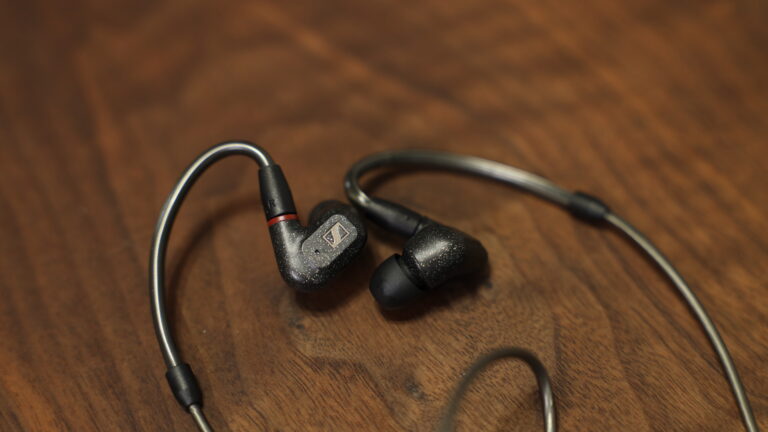 The Best Earbuds and IEMS for Small Ears [2025] - Switch and Click