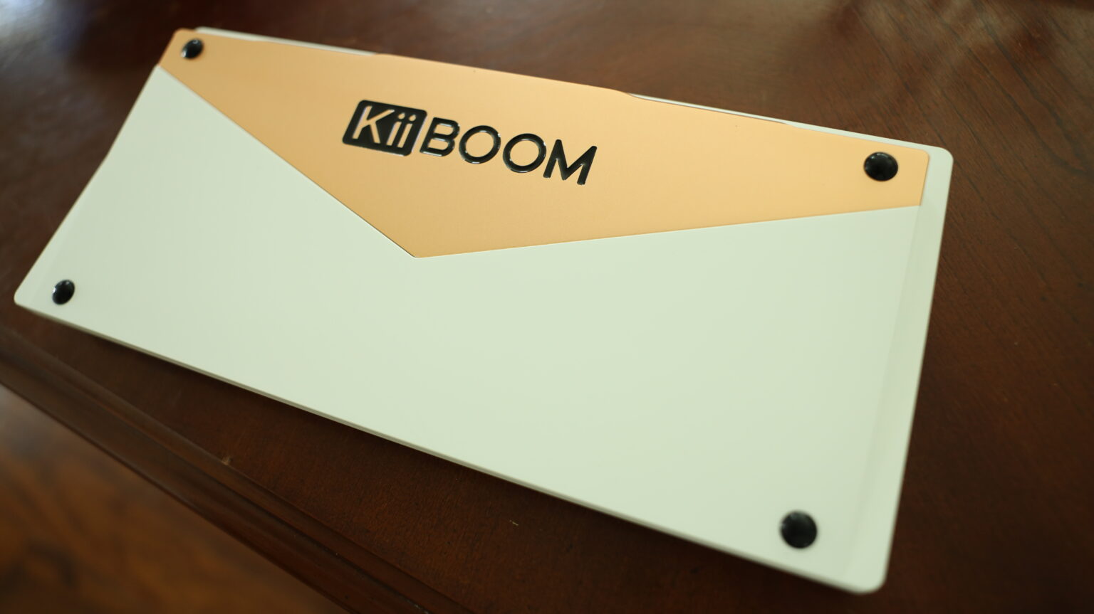 A High-Quality & Durable Barebones Keyboard Kit - KiiBoom Moonshadow 81 ...