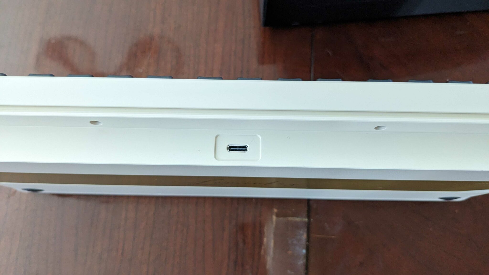 Luminkey75 Review: A Custom Keyboard that you Don't Need to Build